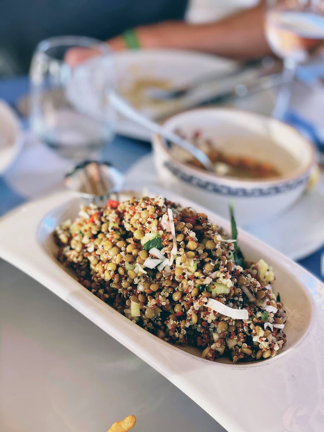 Paros: gorgeous sunsets and elegant dining at Siparos - Travel Food People